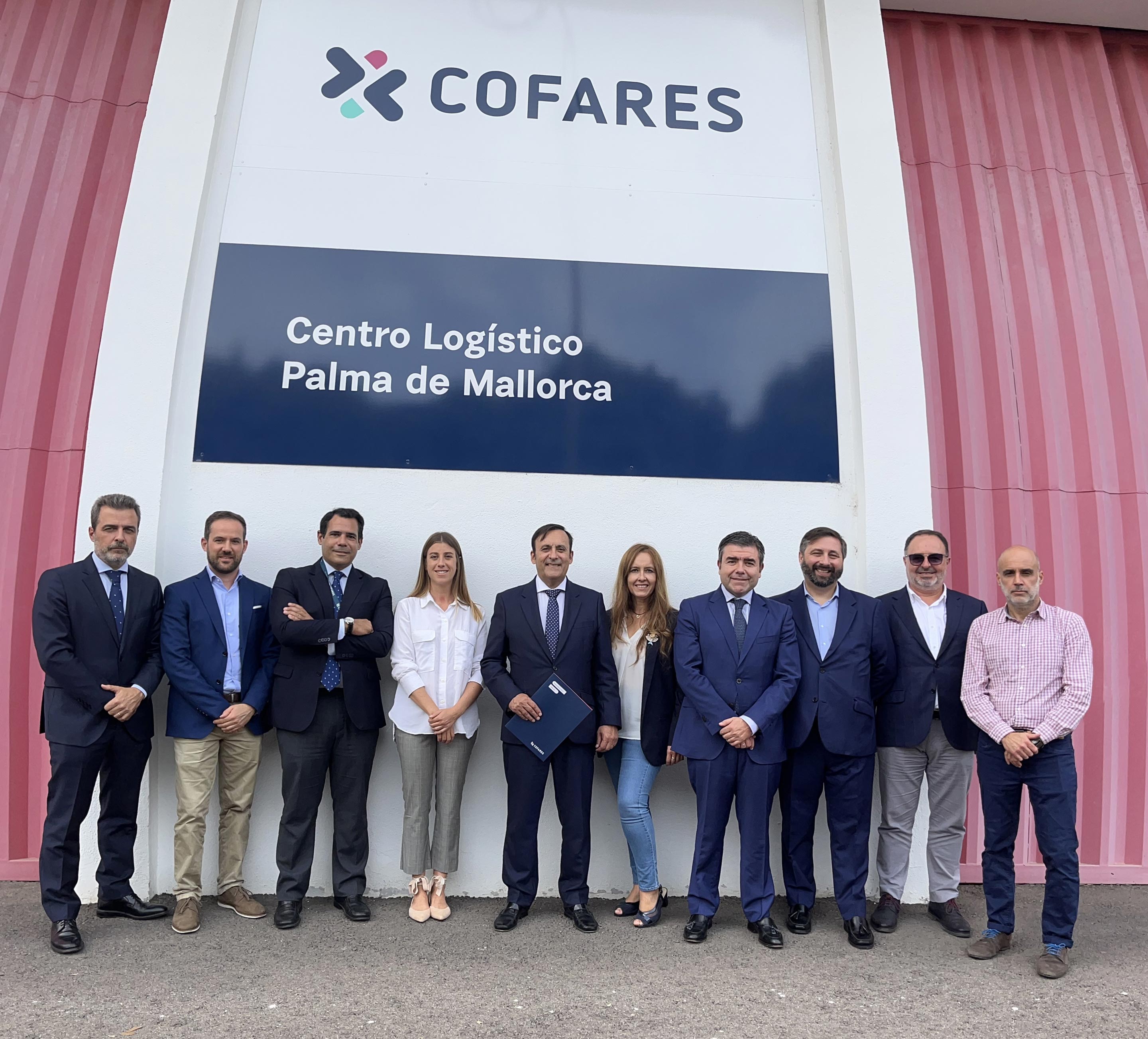 El presidente de Cofares, Eduardo Pastor, visita el almacén de Palma de ... El presidente de Cofares, Eduardo Pastor, visita el almacén de Palma de ...